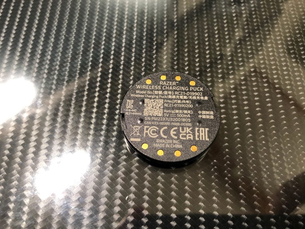 RAZER BASILISK V3 PROをワイヤレス充電対応にするアイテム、Wireless Charging Puck - Items