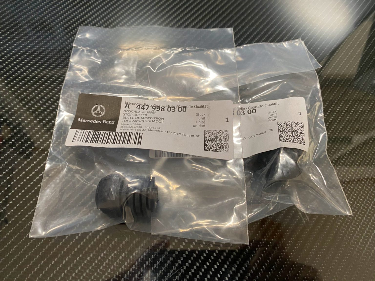 メルセデス・ベンツ Vクラス（W447）のスライドドアのきしみ音をDIYで解決する！ - Items