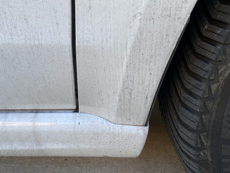 圧倒的な低ブレーキダスト。メルセデス・ベンツVクラスにDIXCELのブレーキパッド・ディスクを取り付けてみた - Items